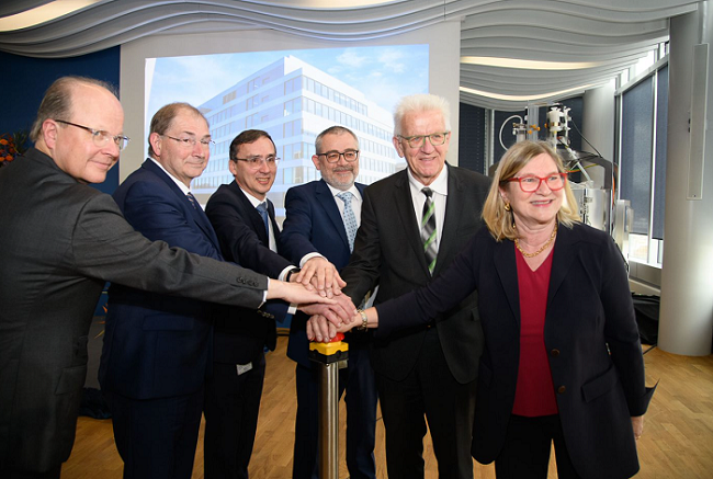 Boehringer Olaf Scholz break ground for innovation center | Boehringer ...