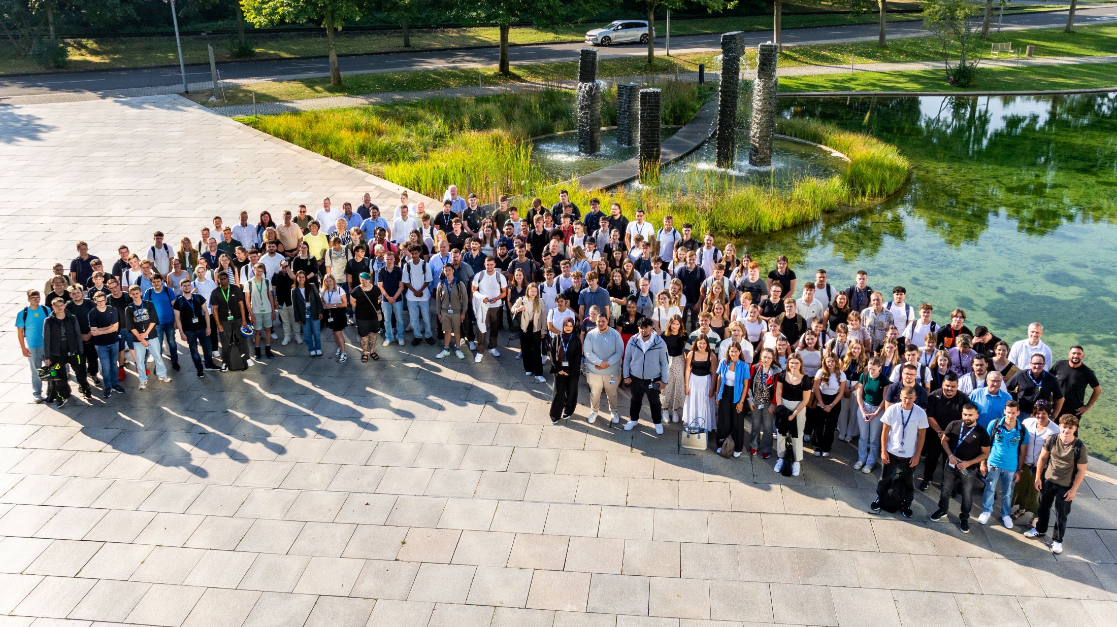 Start ins Berufsleben: 250 Auszubildende bei Boehringer Ingelheim ...